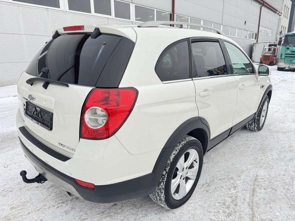 Balts Chevrolet Captiva 2012 Marijampole, ar dzinēja tilpumu 2.20 L un nobraukumu 230 tūkst. km par 5000 €, foto 5 vietnē AUTOMOTO.COM.LV
