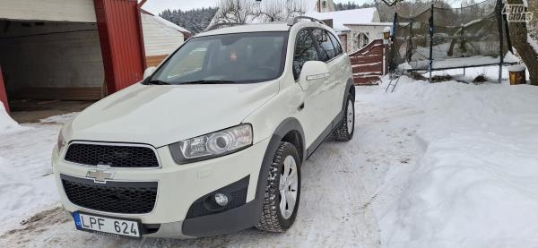 Balts Chevrolet Captiva 2012 Viļņa, ar dzinēja tilpumu 2.20 L un nobraukumu 234 tūkst. km par 3500 €, foto 3 vietnē AUTOMOTO.COM.LV