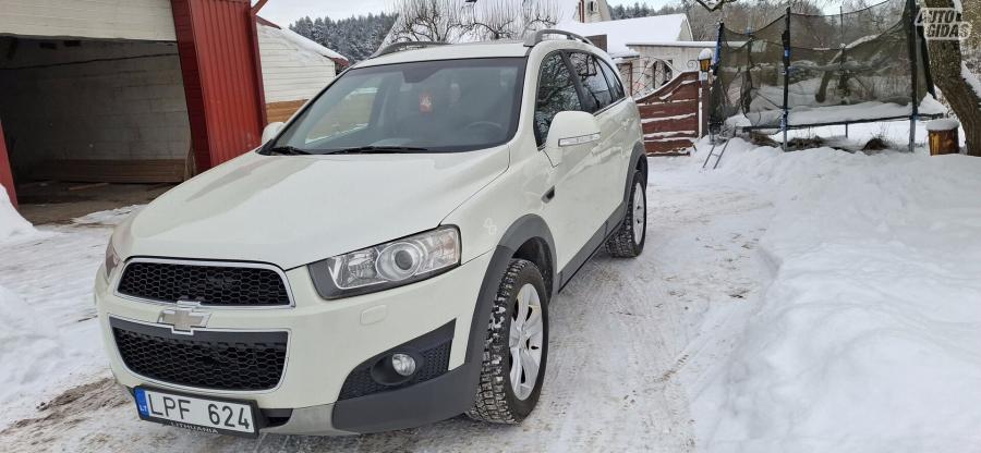 Balts Chevrolet Captiva 2012 Viļņa, ar dzinēja tilpumu 2.20 L un nobraukumu 234 tūkst. km par 3500 €, foto 3 vietnē AUTOMOTO.COM.LV