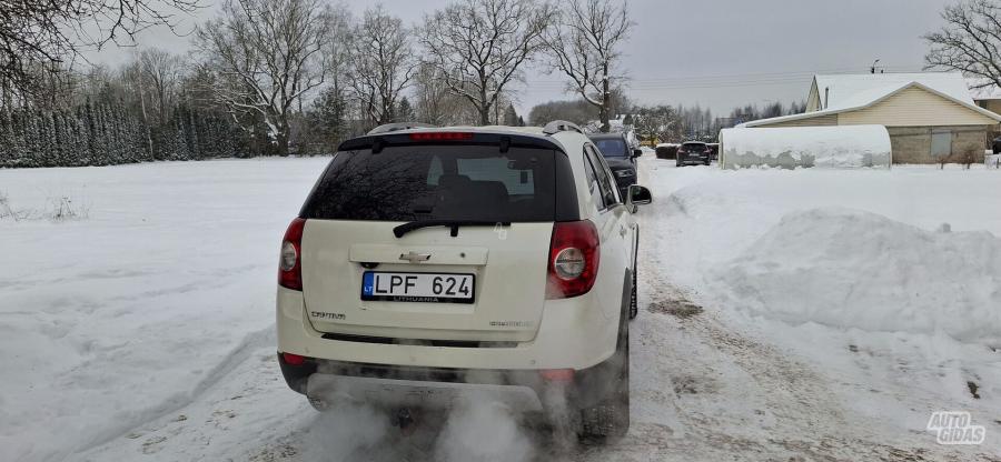Balts Chevrolet Captiva 2012 Viļņa, ar dzinēja tilpumu 2.20 L un nobraukumu 234 tūkst. km par 3500 €, foto 6 vietnē AUTOMOTO.COM.LV