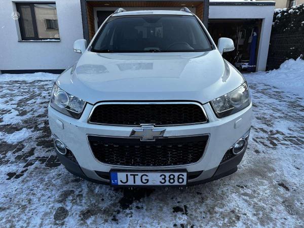 White Chevrolet Captiva 2012 in Kaunas, with an engine capacity of 2.20 L and mileage of 183 thousand km for 5250 €, photo 2 on AUTOMOTO.COM.LV