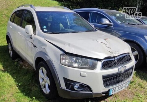 Balts Chevrolet Captiva 2012 Kretinga, ar dzinēja tilpumu 2.20 L un nobraukumu 140 tūkst. km par 1999 €, foto 1 vietnē AUTOMOTO.COM.LV