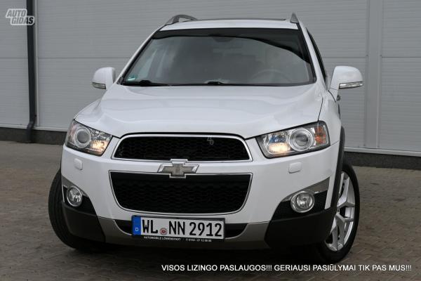 White Chevrolet Captiva 2012 in Kretinga, with an engine capacity of 2.20 L and mileage of 182 thousand km for 5899 €, photo 2 on AUTOMOTO.COM.LV