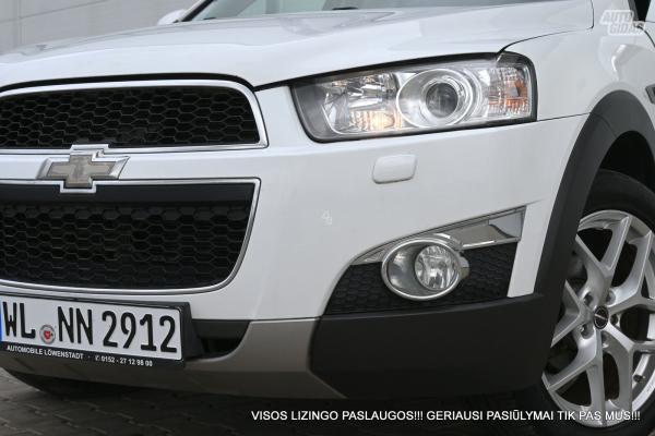 White Chevrolet Captiva 2012 in Kretinga, with an engine capacity of 2.20 L and mileage of 182 thousand km for 5899 €, photo 6 on AUTOMOTO.COM.LV