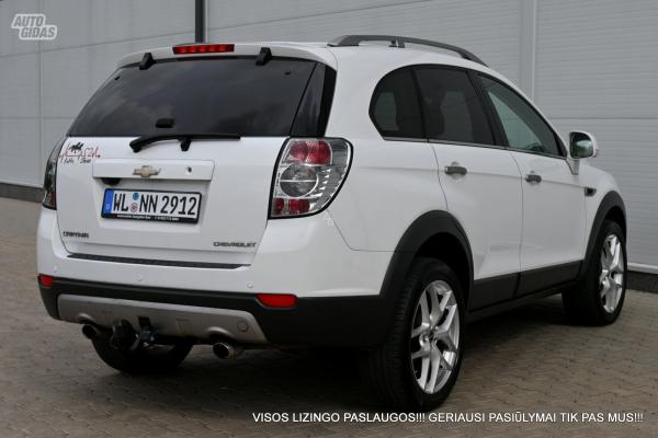 White Chevrolet Captiva 2012 in Kretinga, with an engine capacity of 2.20 L and mileage of 182 thousand km for 5899 €, photo 7 on AUTOMOTO.COM.LV