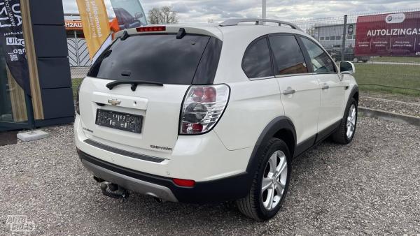 Balts Chevrolet Captiva 2012 Marijampole, ar dzinēja tilpumu 2.20 L un nobraukumu 221 tūkst. km par 5990 €, foto 8 vietnē AUTOMOTO.COM.LV