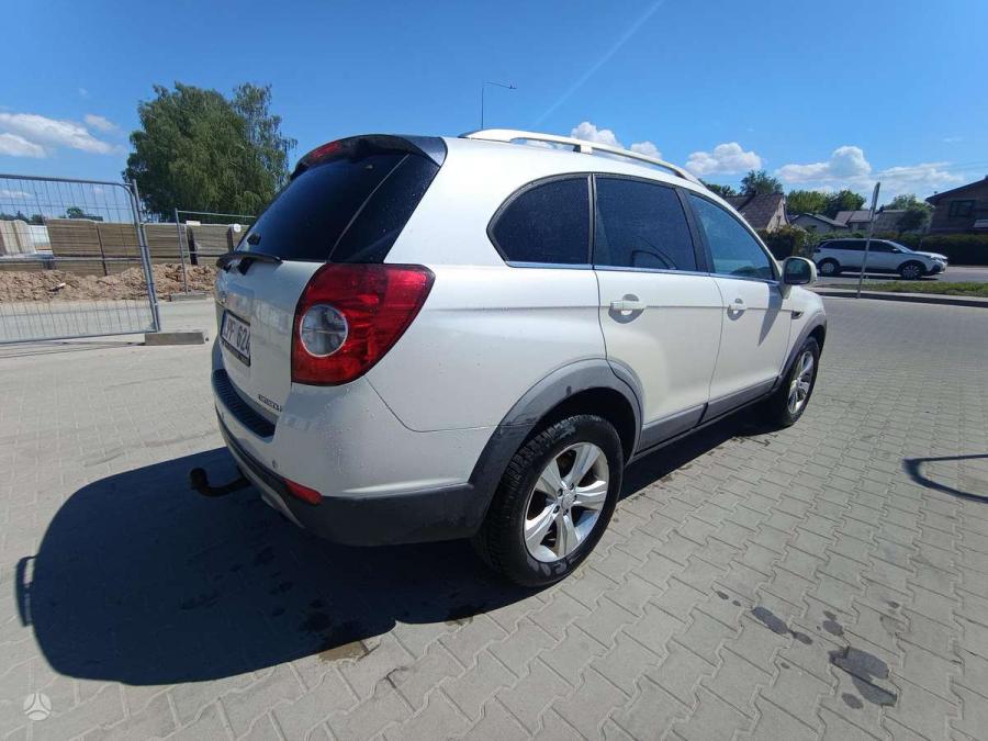 Balts Chevrolet Captiva 2012 Kauņa, ar dzinēja tilpumu 2.20 L un nobraukumu 240 tūkst. km par 3600 €, foto 12 vietnē AUTOMOTO.COM.LV