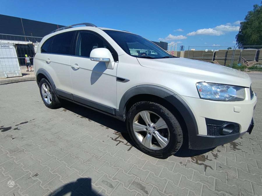Balts Chevrolet Captiva 2012 Kauņa, ar dzinēja tilpumu 2.20 L un nobraukumu 240 tūkst. km par 3600 €, foto 29 vietnē AUTOMOTO.COM.LV
