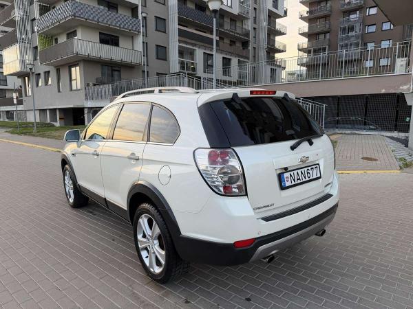 White Chevrolet Captiva 2012 in Vilnius, with an engine capacity of 2.20 L and mileage of 259 thousand km for 4700 €, photo 7 on AUTOMOTO.COM.LV