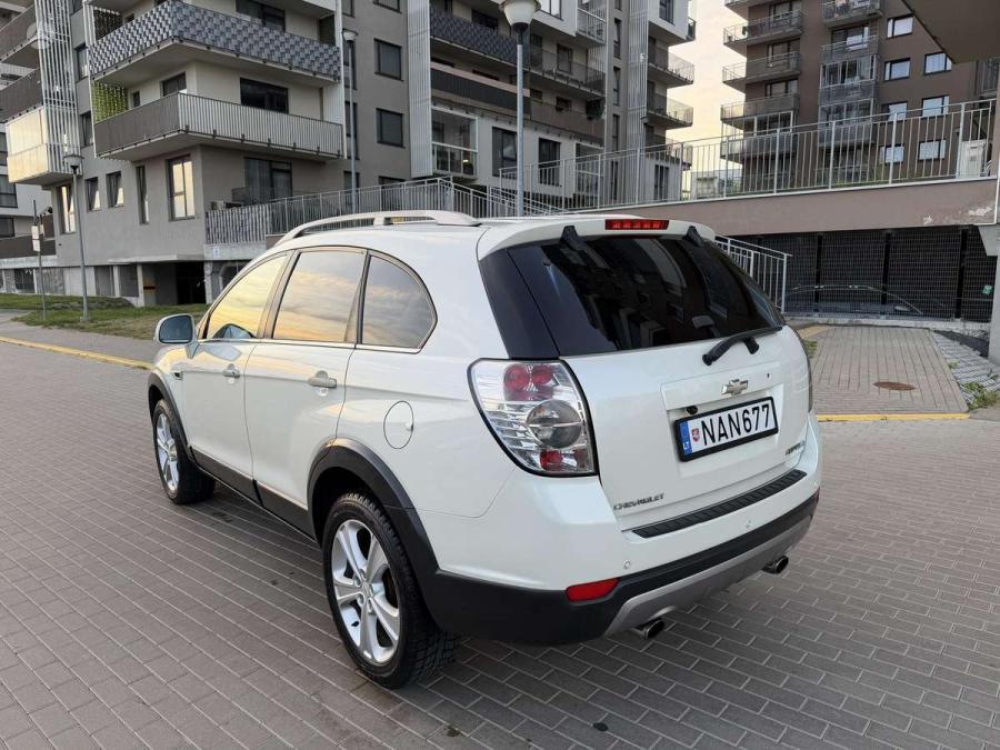 Balts Chevrolet Captiva 2012 Viļņa, ar dzinēja tilpumu 2.20 L un nobraukumu 259 tūkst. km par 4700 €, foto 8 vietnē AUTOMOTO.COM.LV