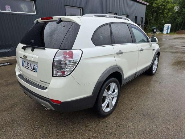 Balts Chevrolet Captiva 2012 Tauragė, ar dzinēja tilpumu 2.20 L un nobraukumu 145 tūkst. km par 5500 €, foto 5 vietnē AUTOMOTO.COM.LV