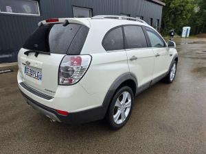 White Chevrolet Captiva 2012 in Taurage, with an engine capacity of 2.20 L and mileage of 145 thousand km for 5500 €, photo 6 on AUTOMOTO.COM.LV