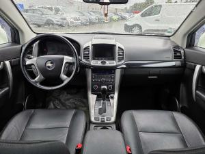 White Chevrolet Captiva 2012 in Taurage, with an engine capacity of 2.20 L and mileage of 145 thousand km for 5500 €, photo 7 on AUTOMOTO.COM.LV