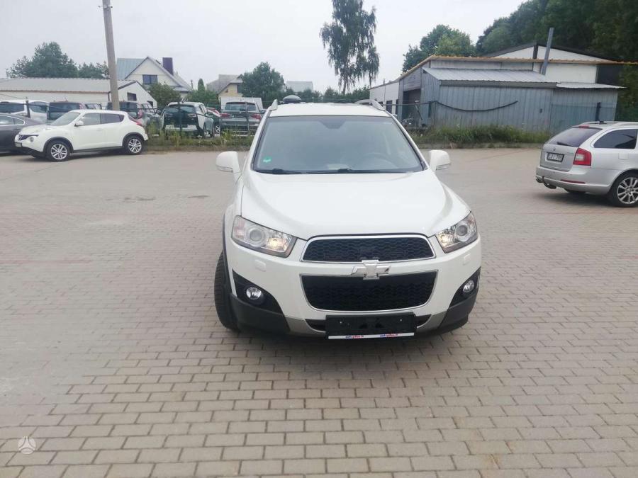 Balts Chevrolet Captiva 2012 Utena, ar dzinēja tilpumu 2.20 L un nobraukumu 297 tūkst. km par 4999 €, foto 4 vietnē AUTOMOTO.COM.LV