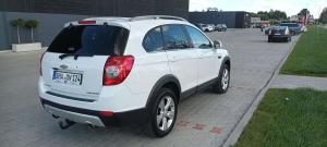 White Chevrolet Captiva 2012 in Siauliai, with an engine capacity of 2.20 L and mileage of 266 thousand km for 5350 €, photo 5 on AUTOMOTO.COM.LV