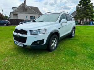 Balts Chevrolet Captiva 2012 Kauņa, ar dzinēja tilpumu 2.20 L un nobraukumu 220 tūkst. km par 3499 €, foto  vietnē AUTOMOTO.COM.LV