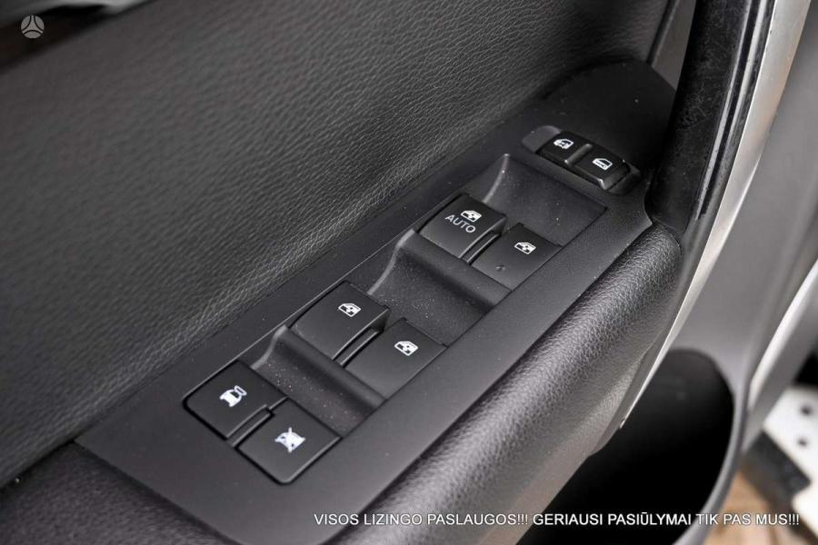 Белый Шевроле Каптива 2012 в Кретинга, объемом двигателя 2.20 л и пробегом 275 тыс. км за 6099 €, фото 21 на AUTOMOTO.COM.LV