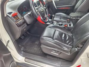 White Chevrolet Captiva 2012 in Kelme, with an engine capacity of 2.20 L and mileage of 202 thousand km for 4200 €, photo 9 on AUTOMOTO.COM.LV