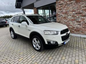 White Chevrolet Captiva 2012 in Talsi, with an engine capacity of 2.20 L and mileage of 251 thousand km for 6200 €, photo  on AUTOMOTO.COM.LV