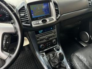 White Chevrolet Captiva 2012 in Talsi, with an engine capacity of 2.20 L and mileage of 251 thousand km for 6200 €, photo 11 on AUTOMOTO.COM.LV