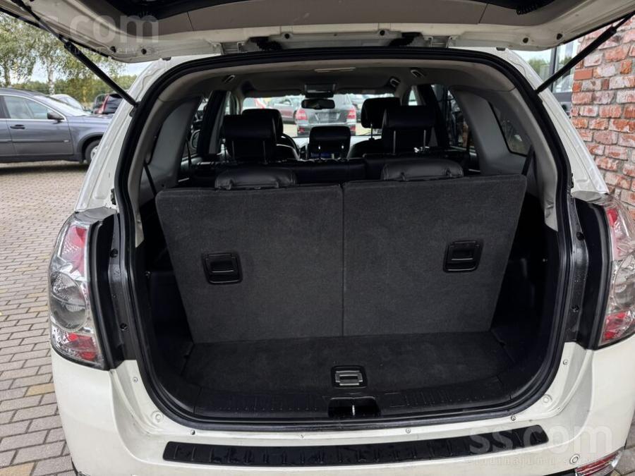 White Chevrolet Captiva 2012 in Talsi, with an engine capacity of 2.20 L and mileage of 251 thousand km for 6200 €, photo 14 on AUTOMOTO.COM.LV