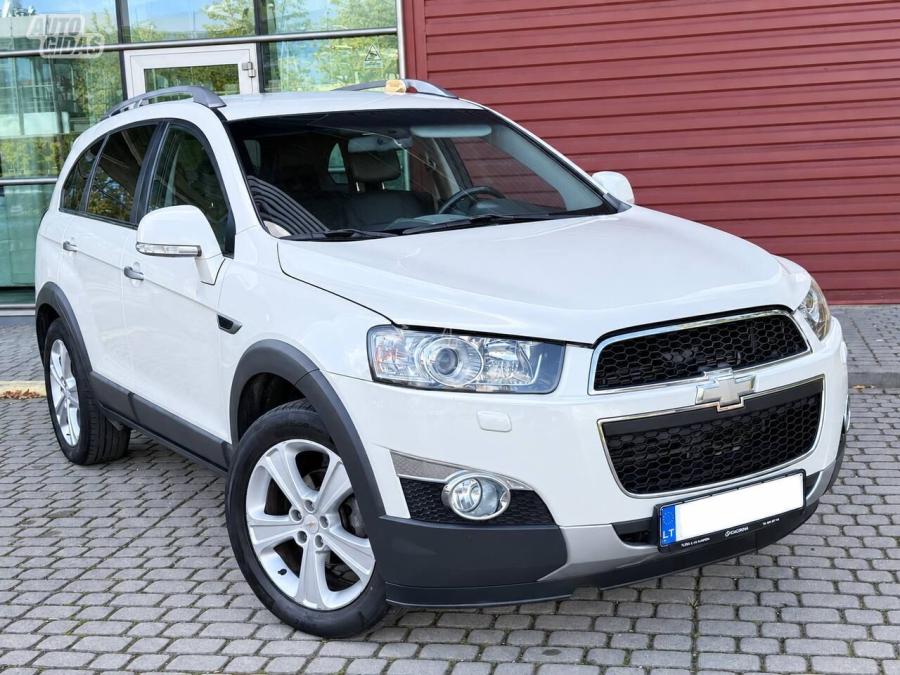 Balts Chevrolet Captiva 2012 Klaipėda, ar dzinēja tilpumu 2.20 L un nobraukumu 239 tūkst. km par 4800 €, foto 3 vietnē AUTOMOTO.COM.LV