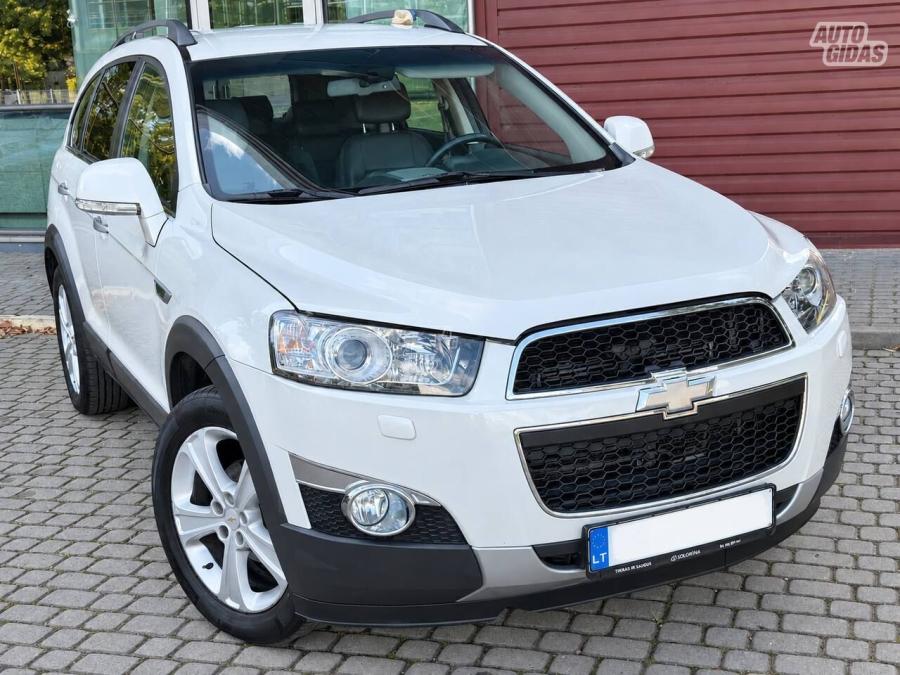 Balts Chevrolet Captiva 2012 Klaipėda, ar dzinēja tilpumu 2.20 L un nobraukumu 239 tūkst. km par 4800 €, foto 5 vietnē AUTOMOTO.COM.LV