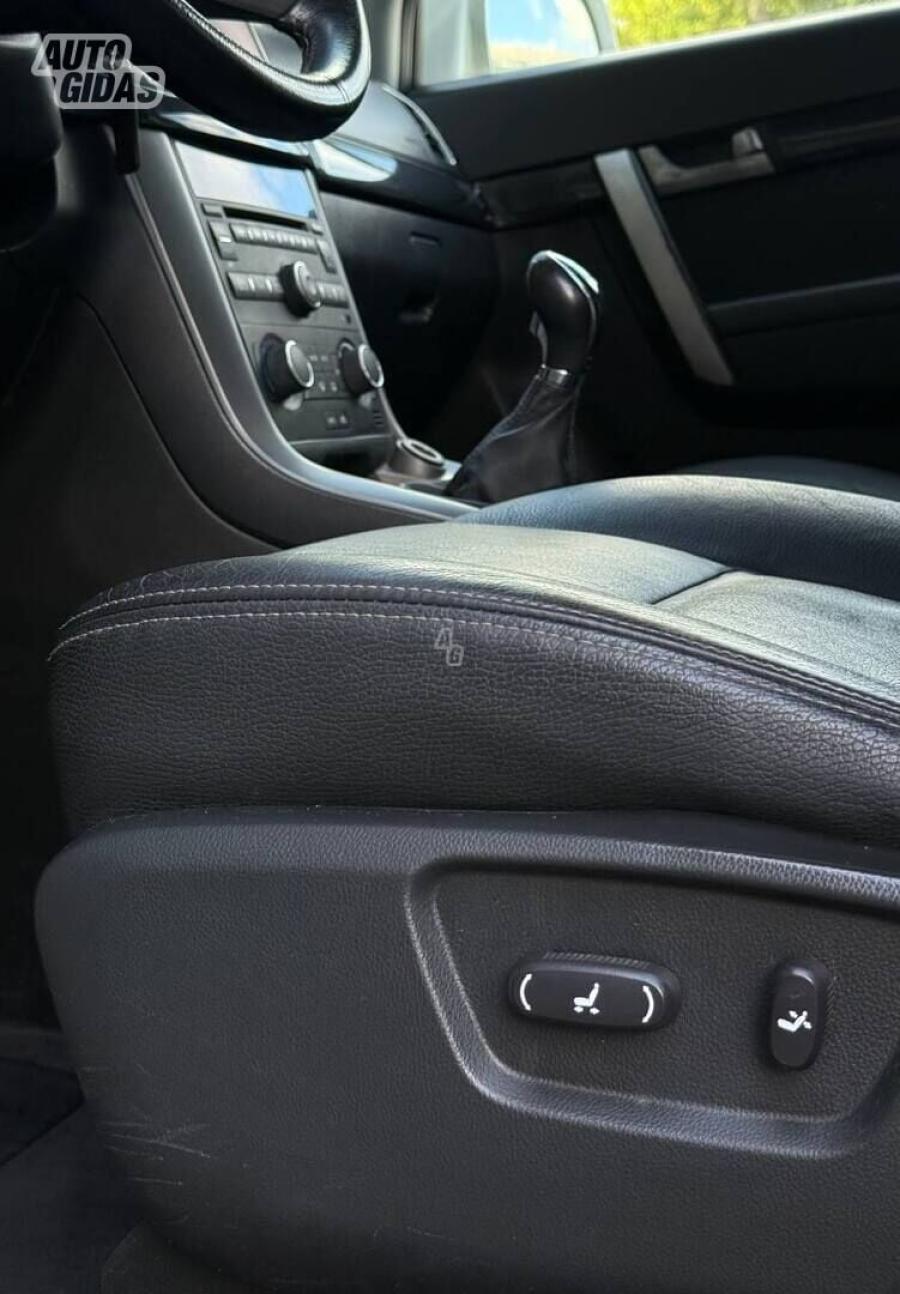 Balts Chevrolet Captiva 2012 Klaipėda, ar dzinēja tilpumu 2.20 L un nobraukumu 239 tūkst. km par 4800 €, foto 22 vietnē AUTOMOTO.COM.LV