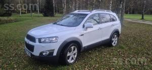 White Chevrolet Captiva 2012 in Jelgava, with an engine capacity of 2.20 L and mileage of 218 thousand km for 4500 €, photo  on AUTOMOTO.COM.LV
