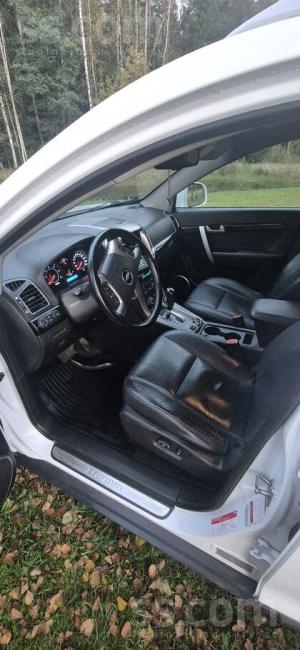 Balts Chevrolet Captiva 2012 Jelgava, ar dzinēja tilpumu 2.20 L un nobraukumu 218 tūkst. km par 4500 €, foto 5 vietnē AUTOMOTO.COM.LV