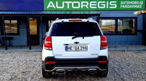 White Chevrolet Captiva 2013 in Kretinga, with an engine capacity of 2.20 L and mileage of 178 thousand km for 7699 €, photo 5 on AUTOMOTO.COM.LV