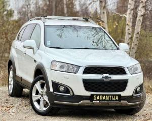 White Chevrolet Captiva 2013 in Siauliai, with an engine capacity of 2.20 L and mileage of 208 thousand km for 8450 €, photo  on AUTOMOTO.COM.LV