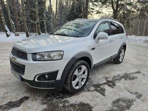 White Chevrolet Captiva 2013 in Taurage, with an engine capacity of 2.20 L and mileage of 180 thousand km for 5200 €, photo  on AUTOMOTO.COM.LV