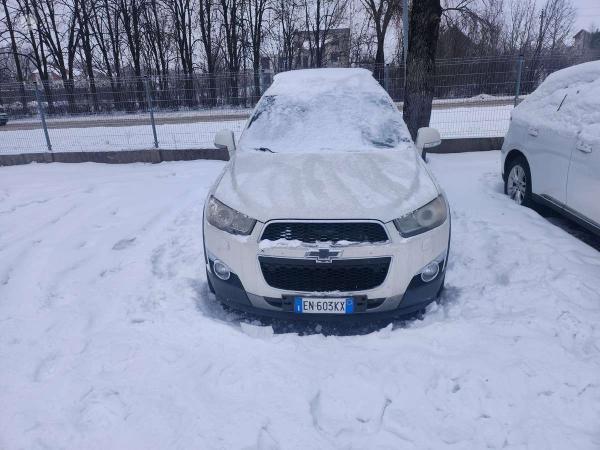 Balts Chevrolet Captiva 2013 Kauņa, ar dzinēja tilpumu 2.20 L un nobraukumu 190 tūkst. km par 3500 €, foto 1 vietnē AUTOMOTO.COM.LV