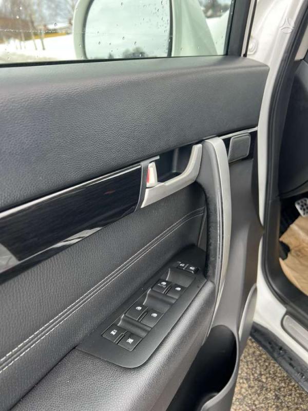 Balts Chevrolet Captiva 2013 Kretinga, ar dzinēja tilpumu 2.23 L un nobraukumu 183 tūkst. km par 7200 €, foto 11 vietnē AUTOMOTO.COM.LV