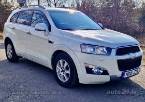 White Chevrolet Captiva 2013 in Tallinn, with an engine capacity of 2.20 L and mileage of 94 thousand km for 5999 €, photo  on AUTOMOTO.COM.LV