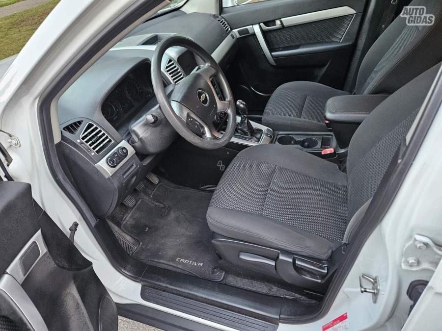 Balts Chevrolet Captiva 2013 Mažeikiai, ar dzinēja tilpumu 2.20 L un nobraukumu 279 tūkst. km par 4250 €, foto 21 vietnē AUTOMOTO.COM.LV