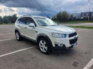 White Chevrolet Captiva 2013 in Kaunas, with an engine capacity of 2.20 L and mileage of 198 thousand km for 4900 €, photo 9 on AUTOMOTO.COM.LV