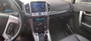 White Chevrolet Captiva 2013 in Kretinga, with an engine capacity of 2.23 L and mileage of 122 thousand km for 5650 €, photo 8 on AUTOMOTO.COM.LV