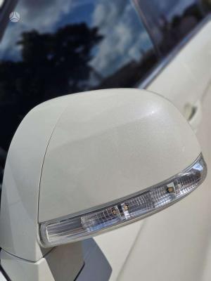 White Chevrolet Captiva 2013 in Siauliai, with an engine capacity of 2.20 L and mileage of 160 thousand km for 5950 €, photo 15 on AUTOMOTO.COM.LV