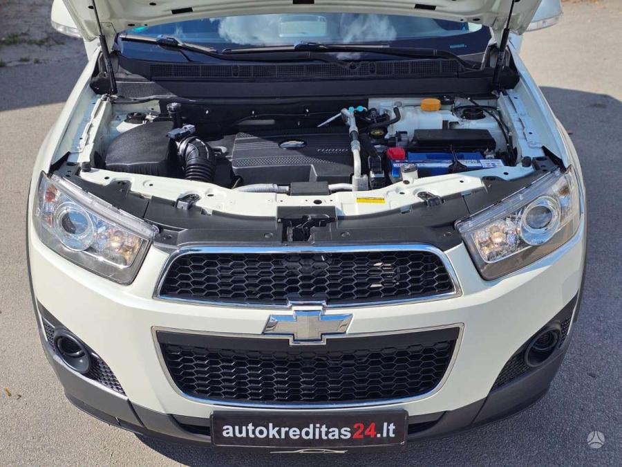 White Chevrolet Captiva 2013 in Siauliai, with an engine capacity of 2.20 L and mileage of 160 thousand km for 5950 €, photo 34 on AUTOMOTO.COM.LV