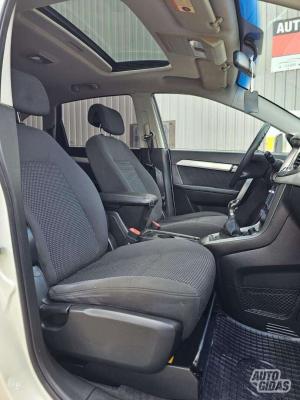 White Chevrolet Captiva 2013 in Siauliai, with an engine capacity of 2.20 L and mileage of 160 thousand km for 5950 €, photo 19 on AUTOMOTO.COM.LV