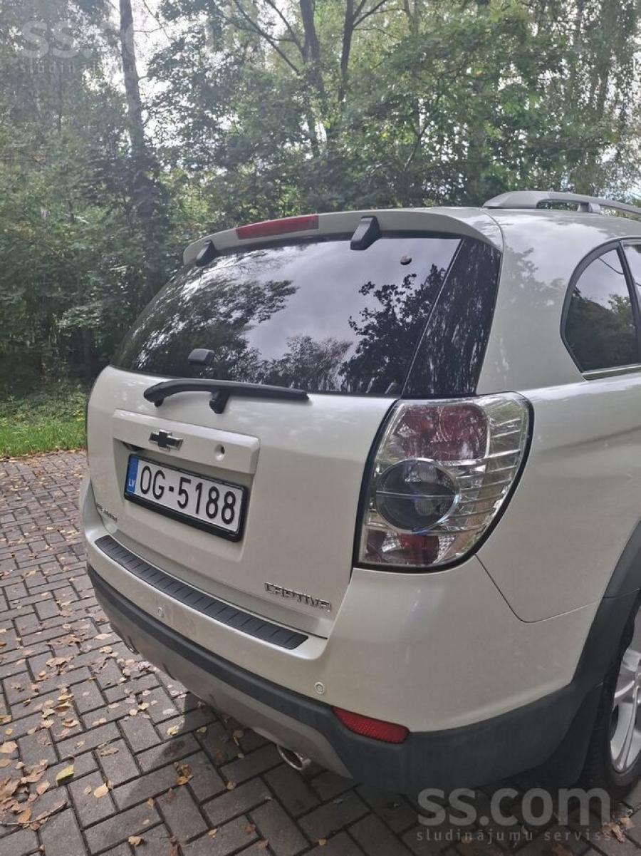 Balts Chevrolet Captiva 2013 Talsi, ar dzinēja tilpumu 2.20 L un nobraukumu 261 tūkst. km par 6000 €, foto 10 vietnē AUTOMOTO.COM.LV