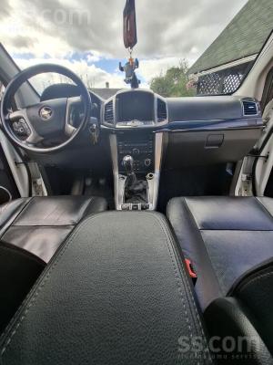 Balts Chevrolet Captiva 2013 Talsi, ar dzinēja tilpumu 2.20 L un nobraukumu 261 tūkst. km par 6000 €, foto 17 vietnē AUTOMOTO.COM.LV