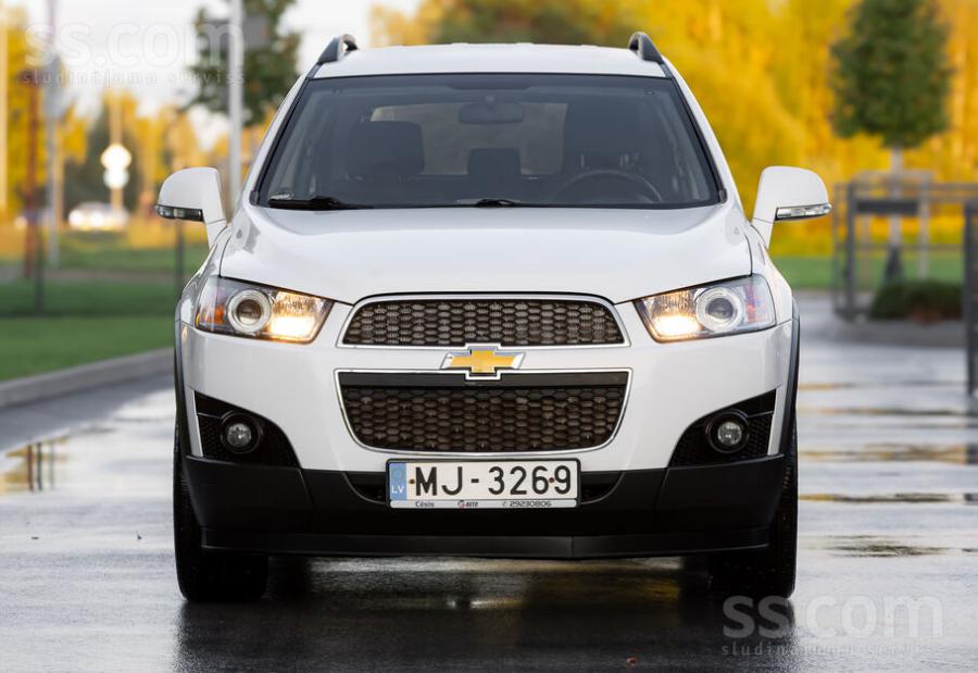 Balts Chevrolet Captiva 2013 Jelgava, ar dzinēja tilpumu 2.20 L un nobraukumu 0 tūkst. km par 4500 €, foto 3 vietnē AUTOMOTO.COM.LV