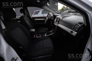 Balts Chevrolet Captiva 2013 Jelgava, ar dzinēja tilpumu 2.20 L un nobraukumu 0 tūkst. km par 4500 €, foto 16 vietnē AUTOMOTO.COM.LV