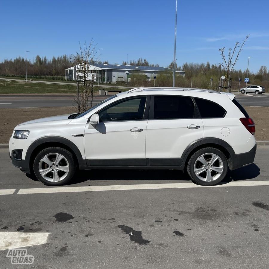 Balts Chevrolet Captiva 2014 Šauļi, ar dzinēja tilpumu 2.20 L un nobraukumu 190 tūkst. km par 5399 €, foto 4 vietnē AUTOMOTO.COM.LV