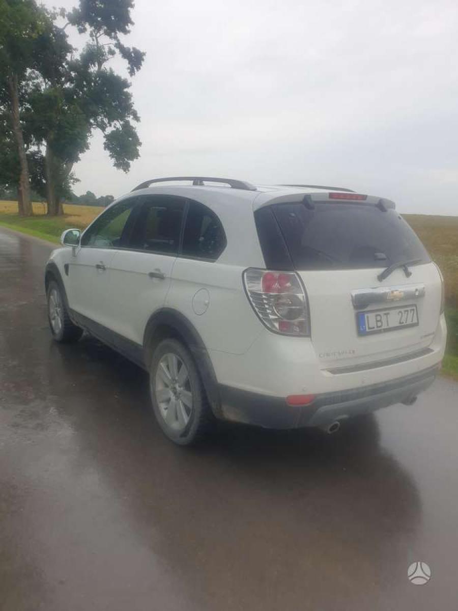 Balts Chevrolet Captiva 2010 Radviliškis, ar dzinēja tilpumu 0.00 L un nobraukumu 399 tūkst. km par 4200 €, foto 1 vietnē AUTOMOTO.COM.LV