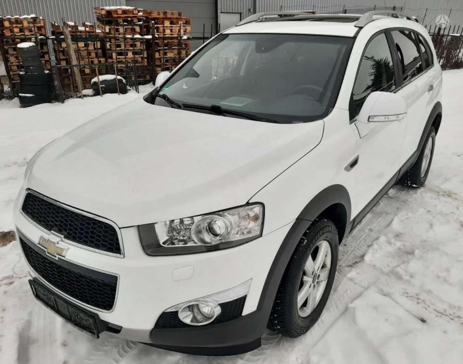 Balts Chevrolet Captiva 2011 Marijampole, ar dzinēja tilpumu 2.20 L un nobraukumu 197 tūkst. km par 4650 €, foto 1 vietnē AUTOMOTO.COM.LV