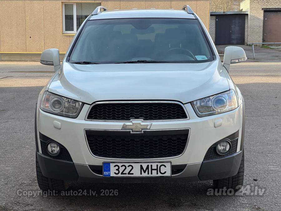 Balts Chevrolet Captiva 2011 Narva, ar dzinēja tilpumu 2.40 L un nobraukumu 229 tūkst. km par 3999 €, foto 3 vietnē AUTOMOTO.COM.LV